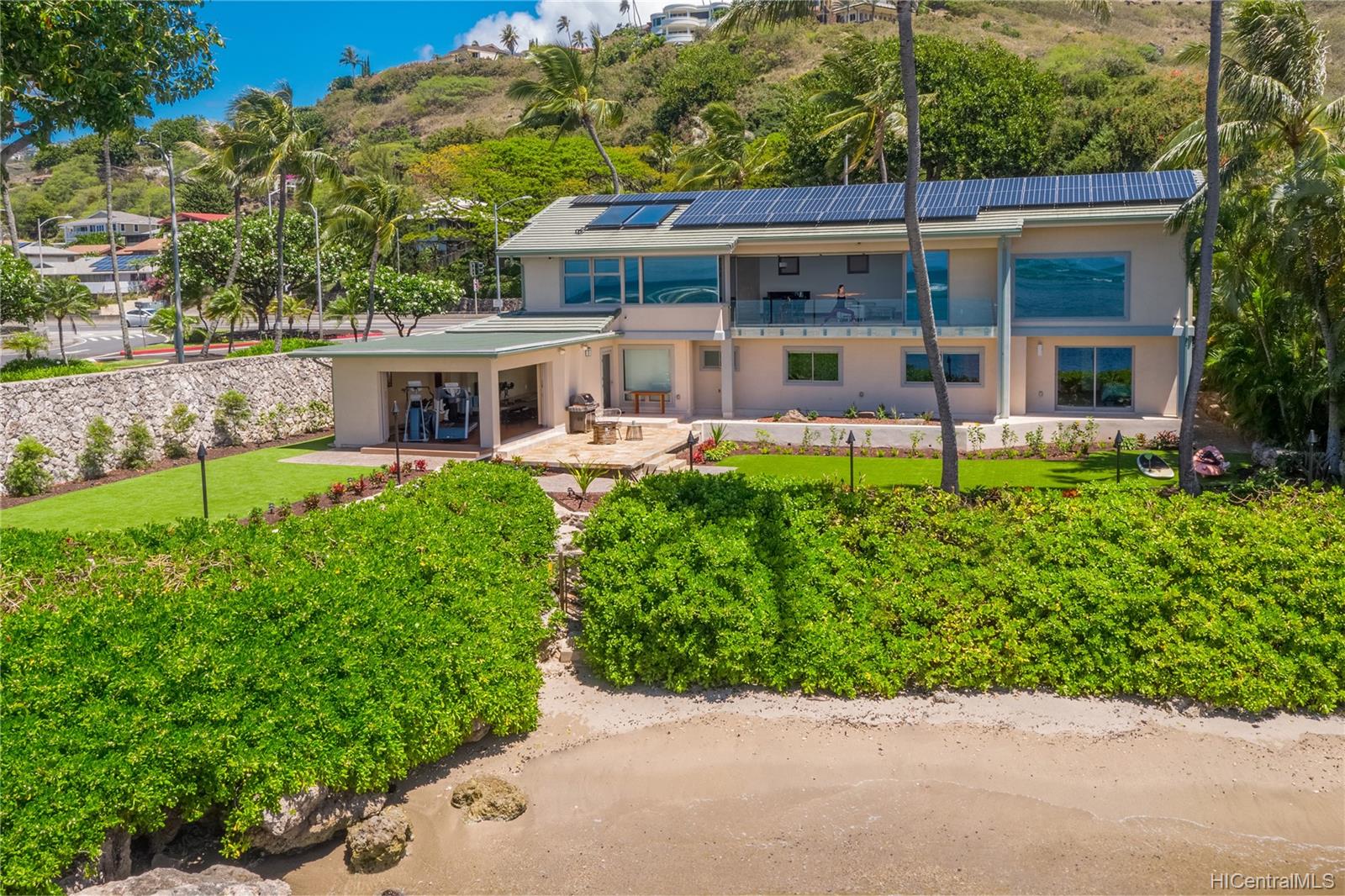 1 Puuikena Drive , Honolulu, Hi 96821 | Beachfront living! Niu Beach