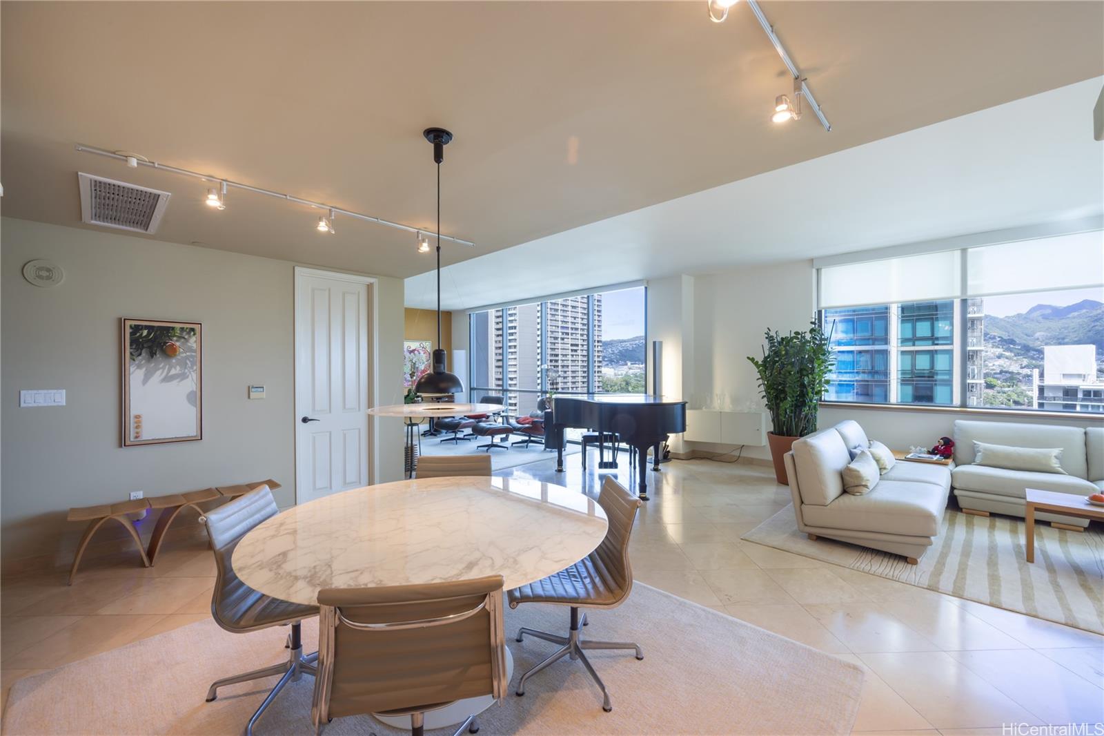 The Pinnacle Honolulu #15A,15B, 1199 Bishop St, Honolulu | Downtown