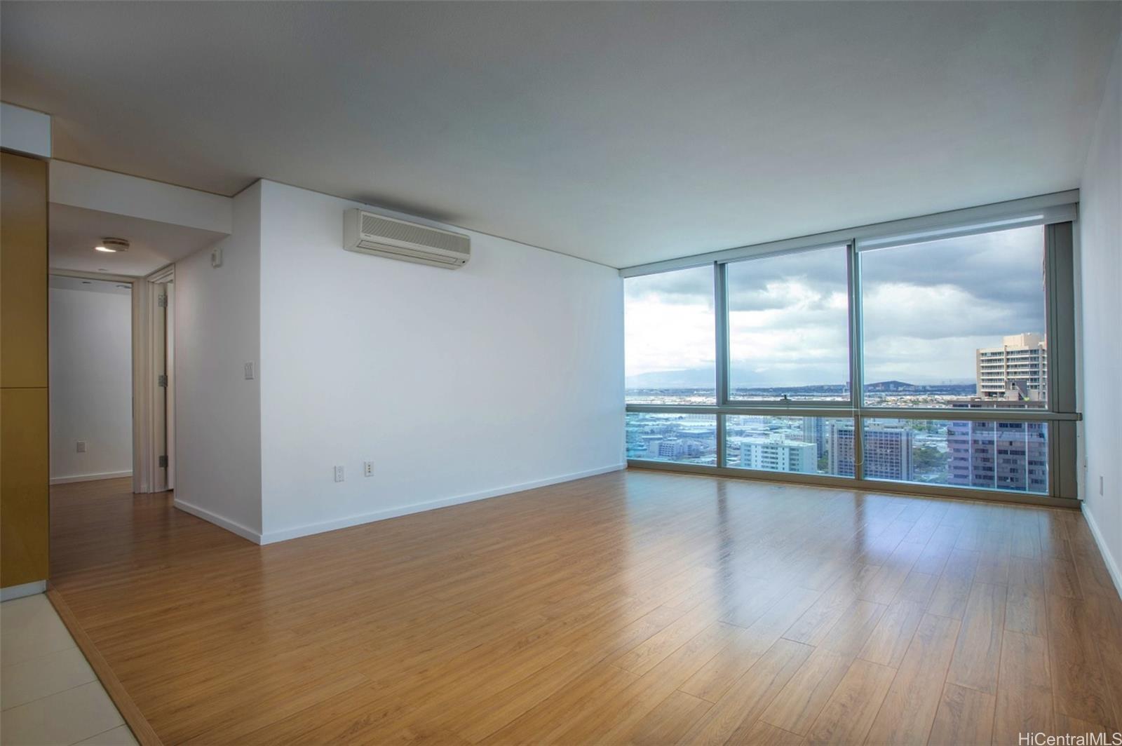 Capitol Place #3403, 1200 Queen Emma Street, Honolulu | Downtown condo Sold