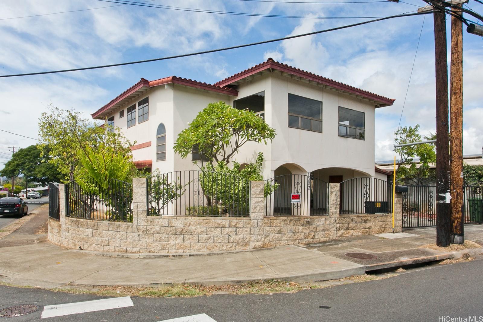 1302 Haloa Drive , Honolulu, Hi 96818 | Foster Village
