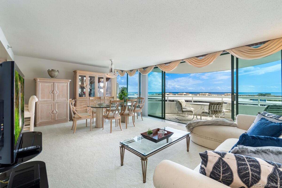 Uraku Tower Hawaii #16D, 1341 Kapiolani Blvd, Honolulu | Ala Moana