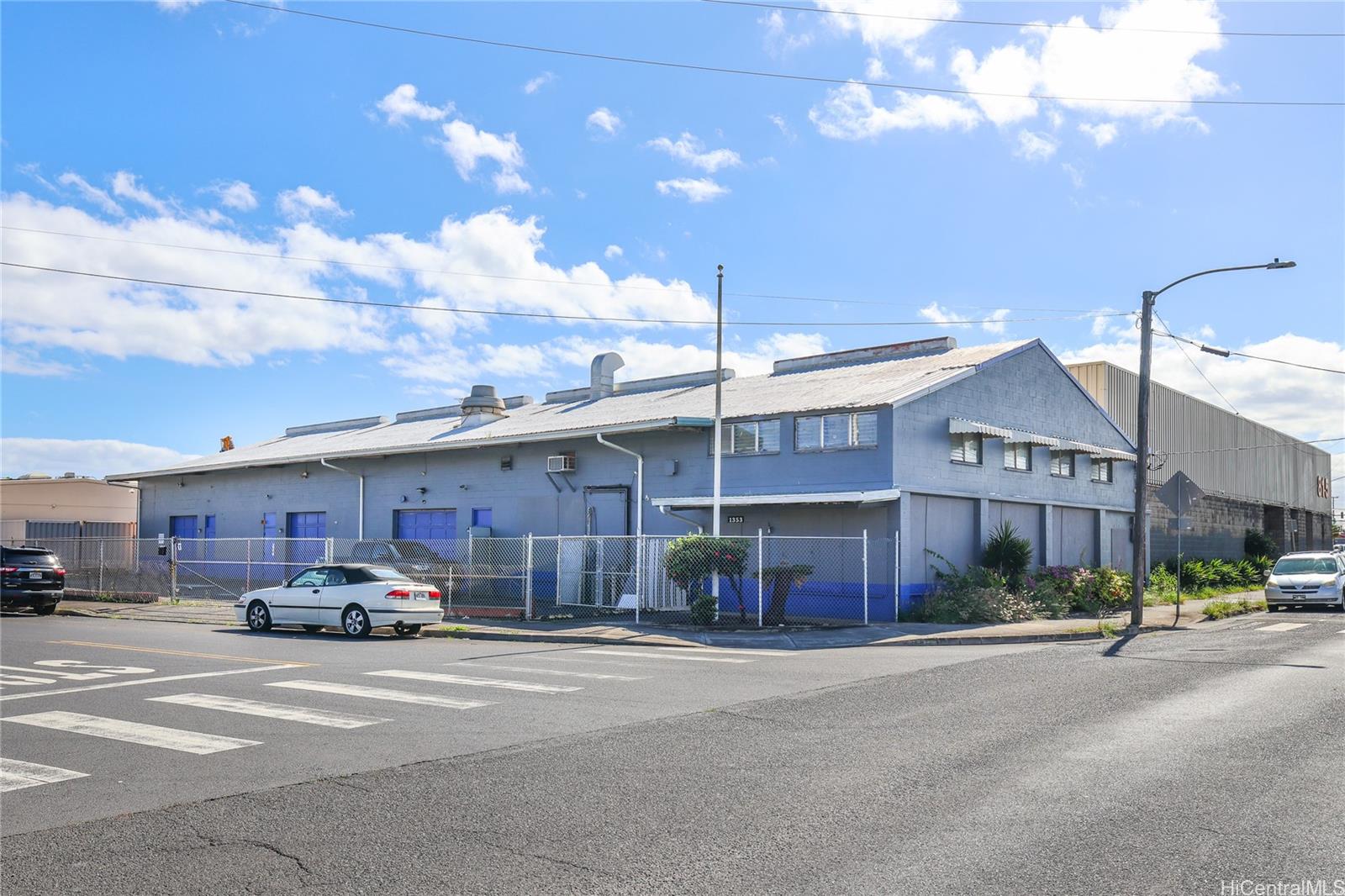 1353 Moonui Street, Honolulu - Commercial real estate in Hawaii for sale