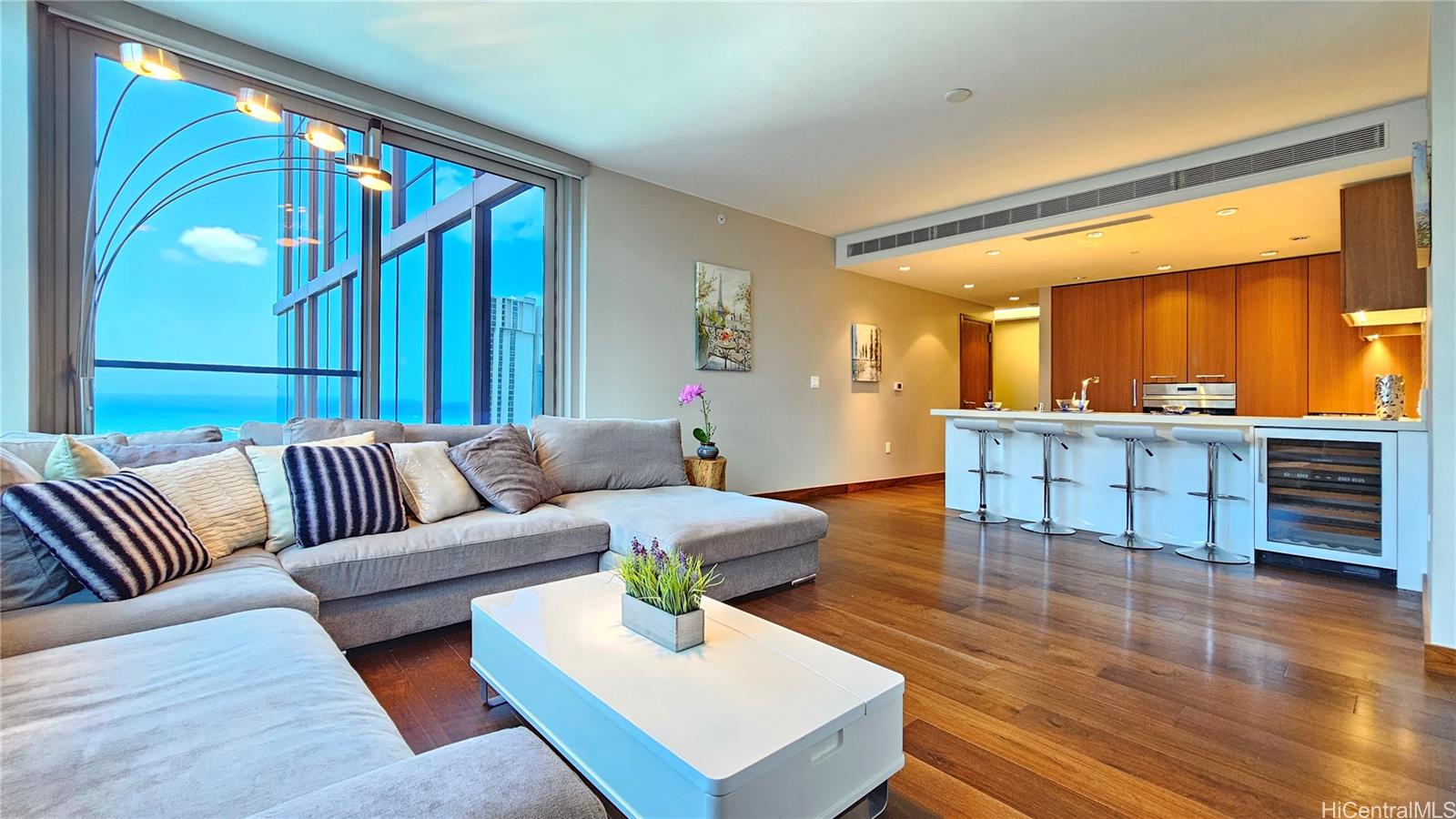 One Ala Moana condo in Honolulu completed | Hawaii House