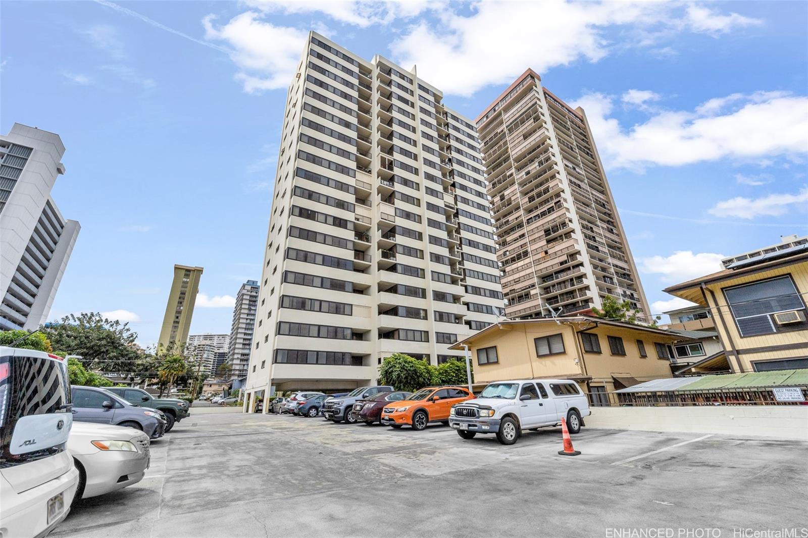 Pakalana #105, 1571 Piikoi Street, Honolulu | Makiki Area