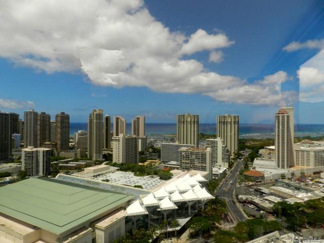 Century Center #3401, 1750 Kalakaua Ave, Honolulu | Mccully