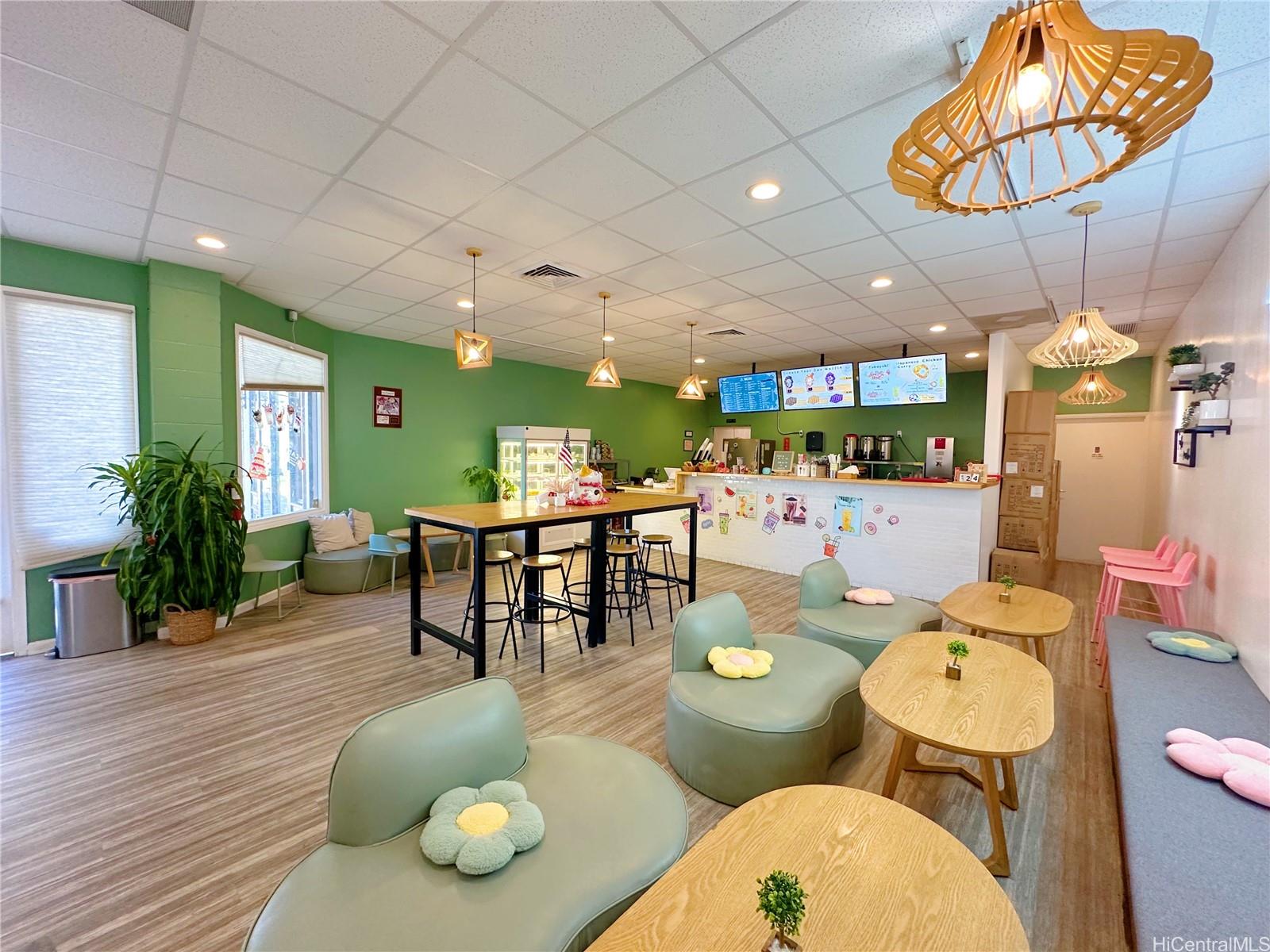 1810 N King St Kalihi-lower, Honolulu ,Hi 96819, E4