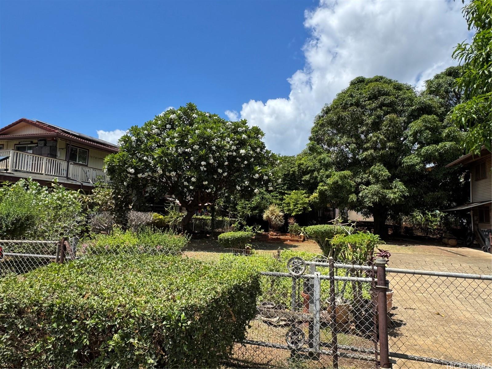 1918 Kaumualii Street , Honolulu, Hi 96819 - Kapalama