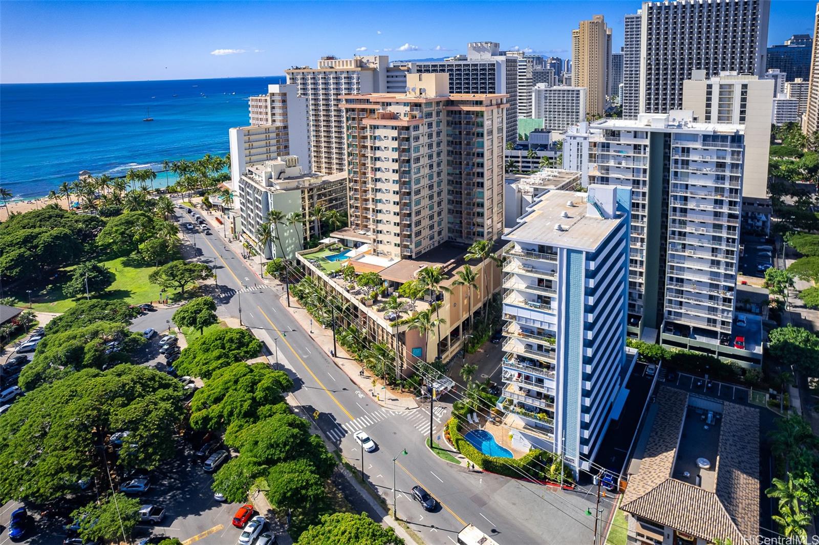 Makee Ailana #302, 204 Kapahulu Ave, Honolulu | Waikiki