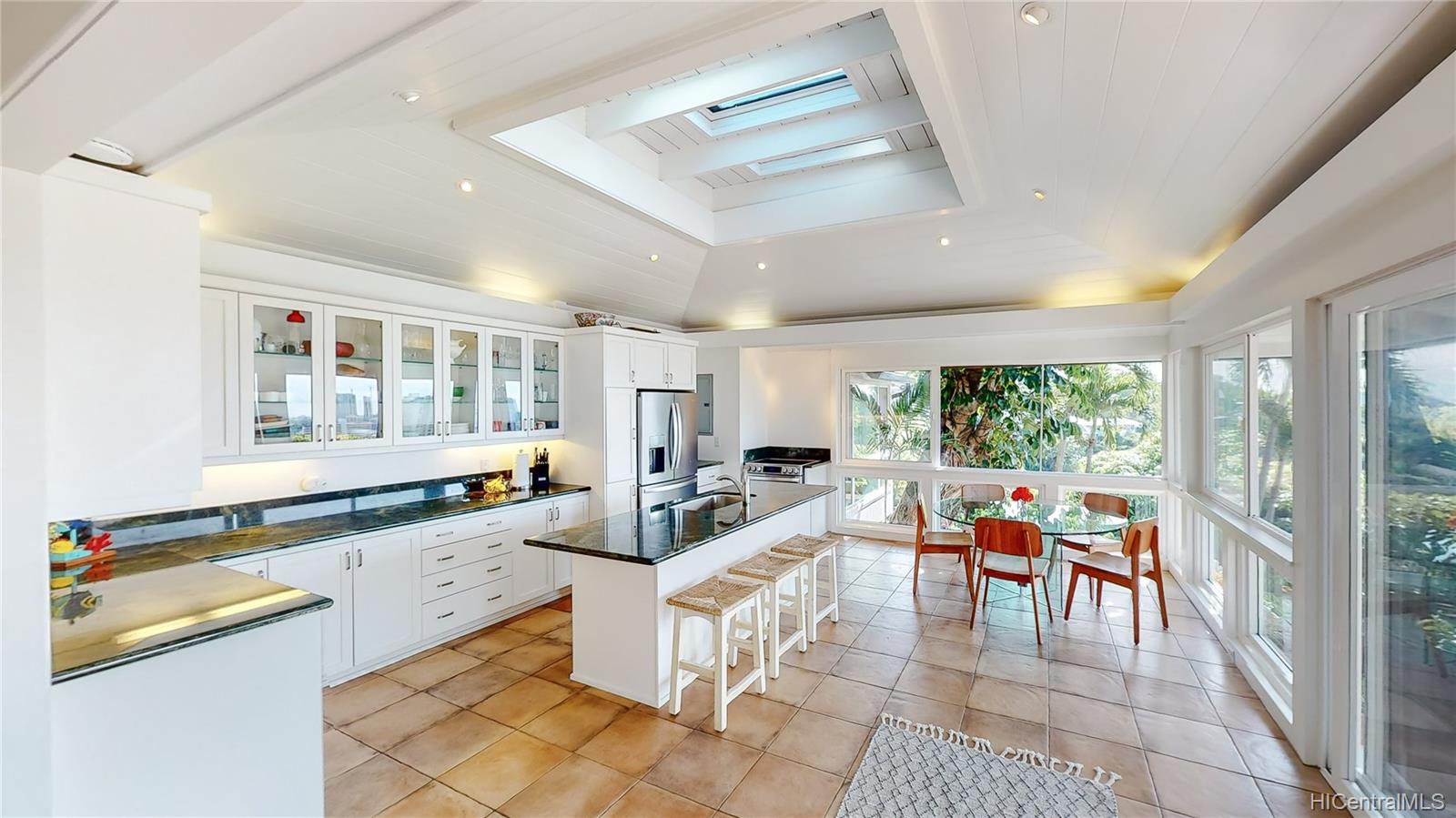 2070 Kalawahine Place , Honolulu, Hi 96822 | Makiki Heights