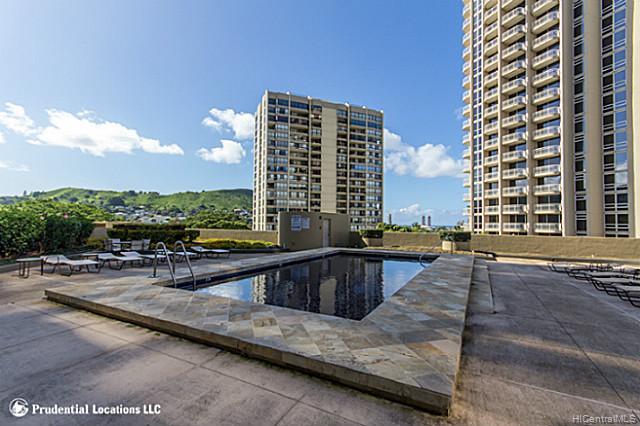 Craigside # 505, 2101 Nuuanu Ave, Honolulu | Nuuanu-lower condo