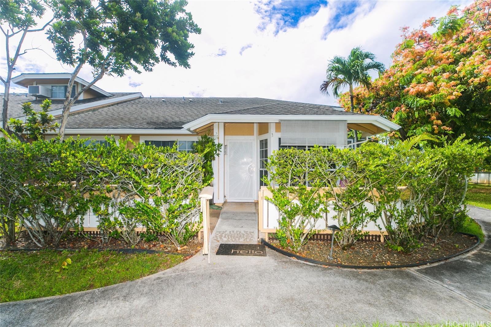 Crosspointe # 1-H, 240 Mananai Place, Honolulu | Halawa townhouse Sold