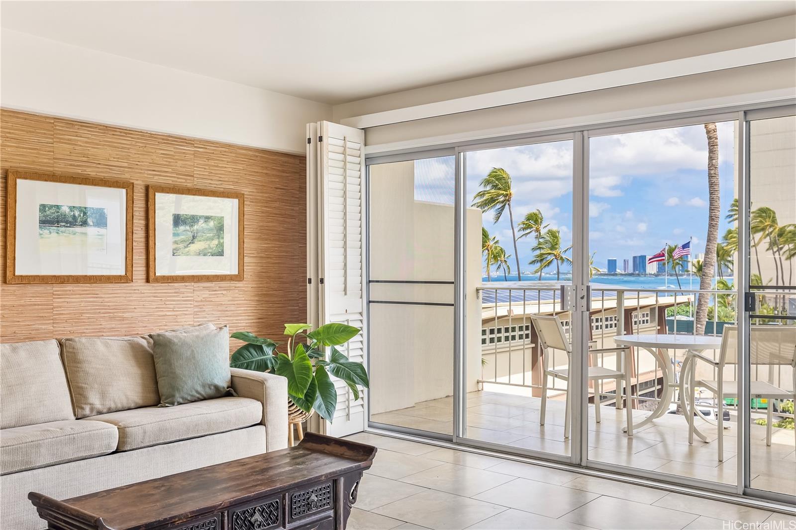 Castle Surf Apts #45, 2937 Kalakaua Ave, Honolulu | Diamond Head