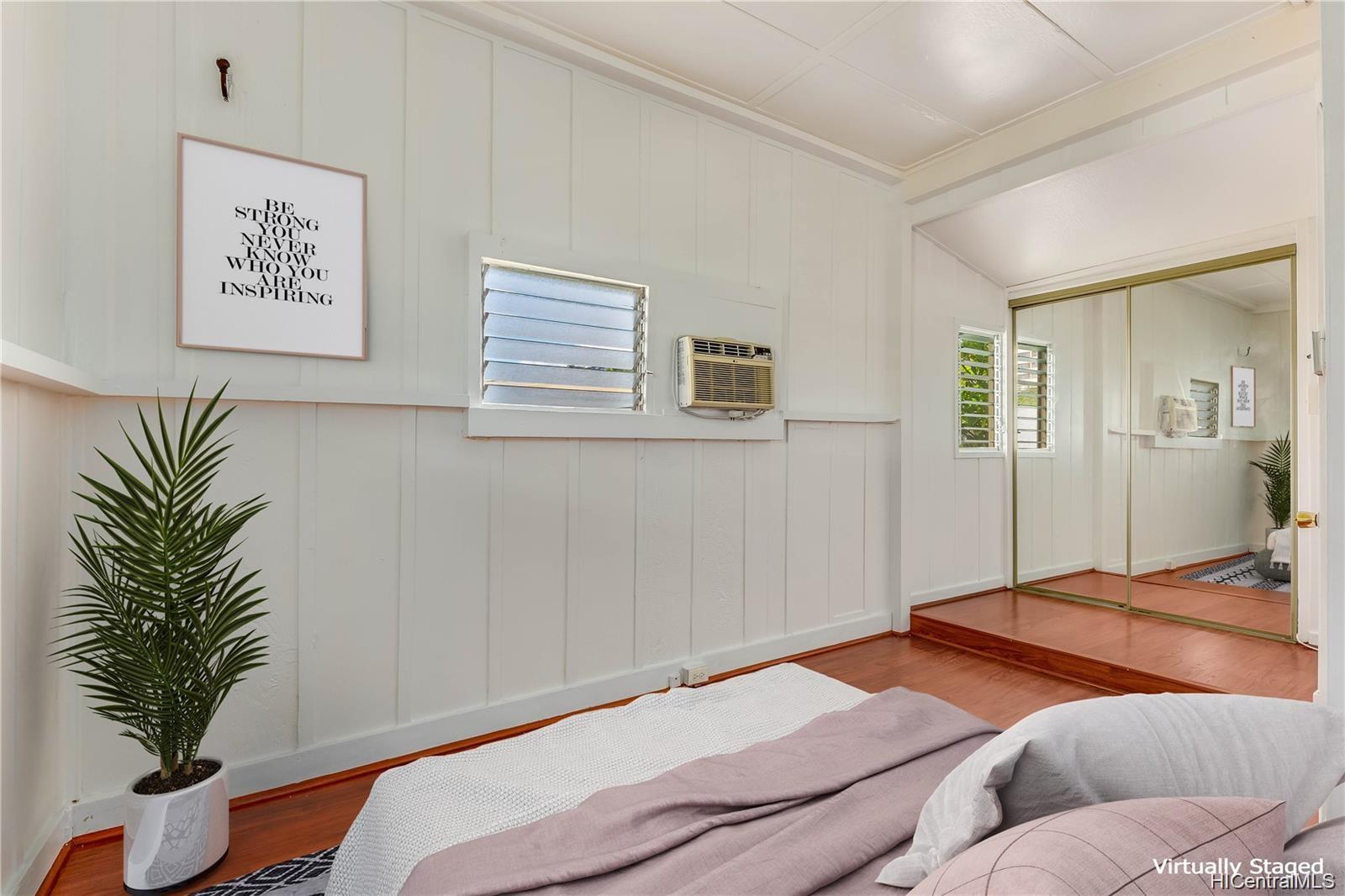 2963 Koali Road D, Honolulu, Hi 96826 | University