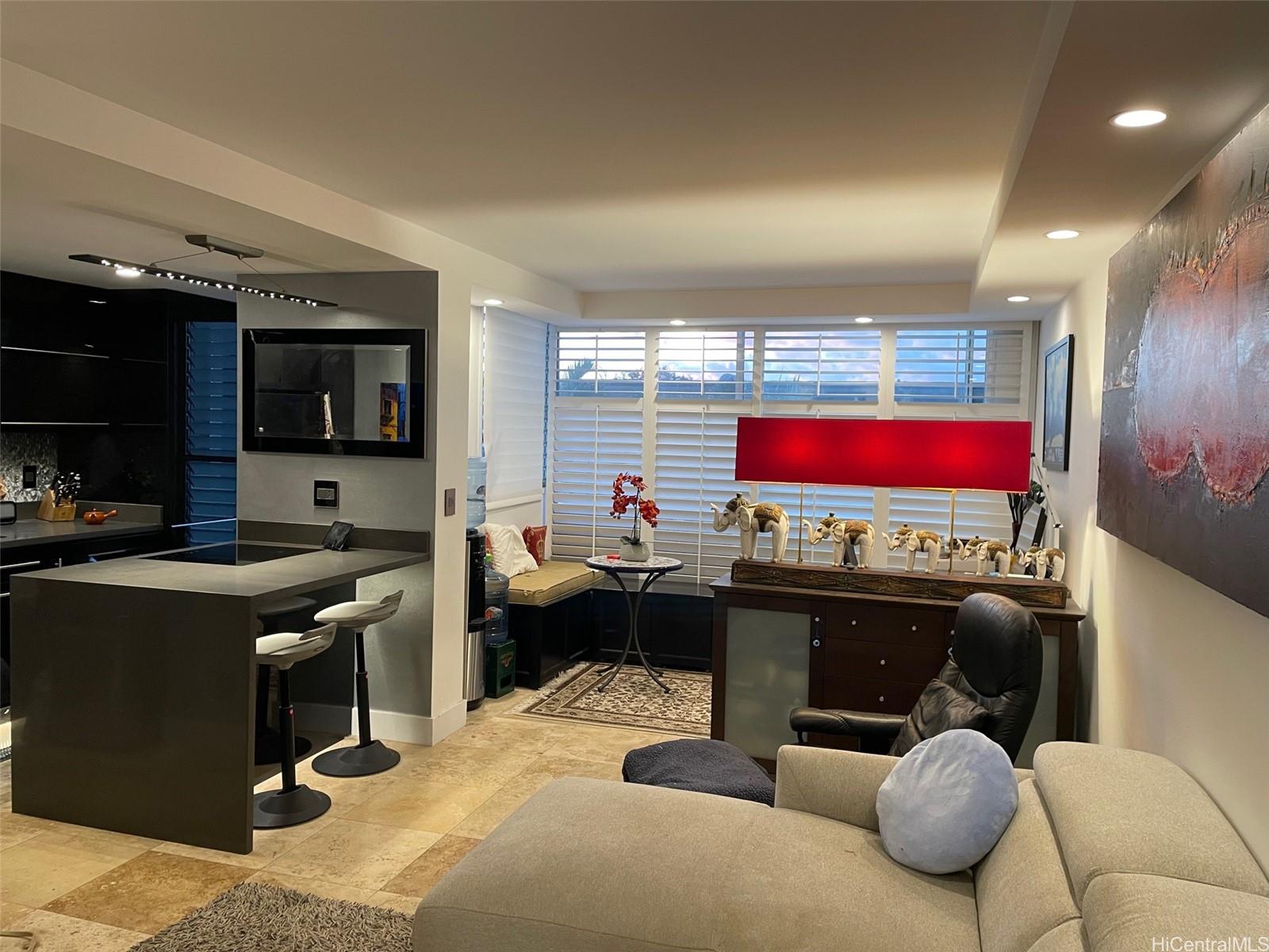 Diamond Head Alii Corp #204, 3027 Pualei Circle, Honolulu | Diamond Head