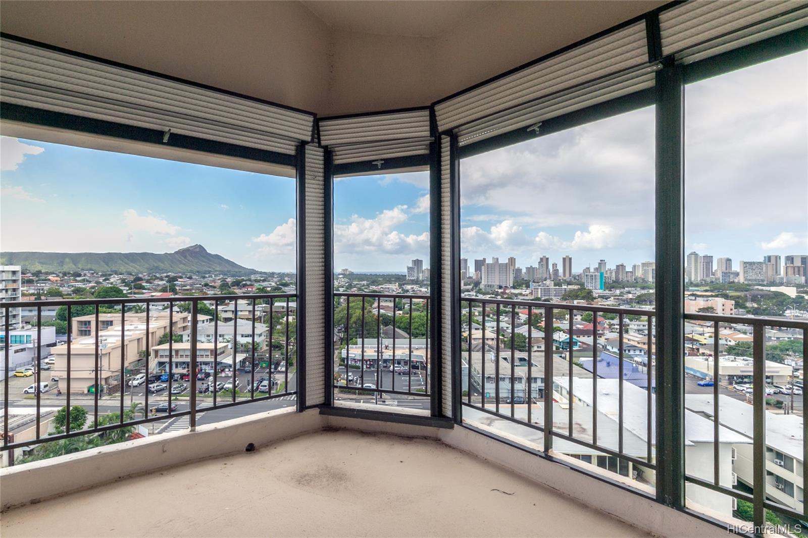 Regency Park #1118, 3138 Waialae Ave, Honolulu | St. Louis condo Sold