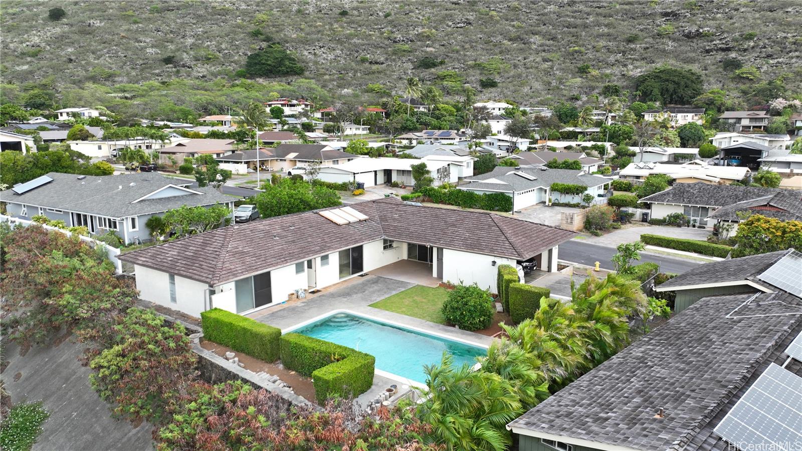 388 Halaki Street , Honolulu, Hi 96821 | Niu Valley