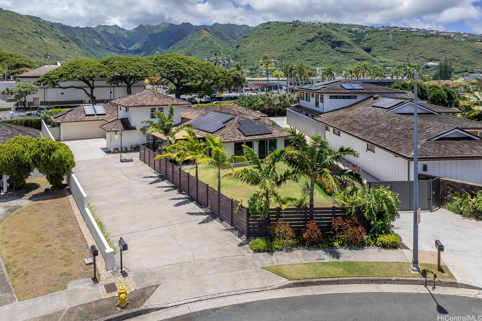 Aina Haina Elementary School in Diamond Head