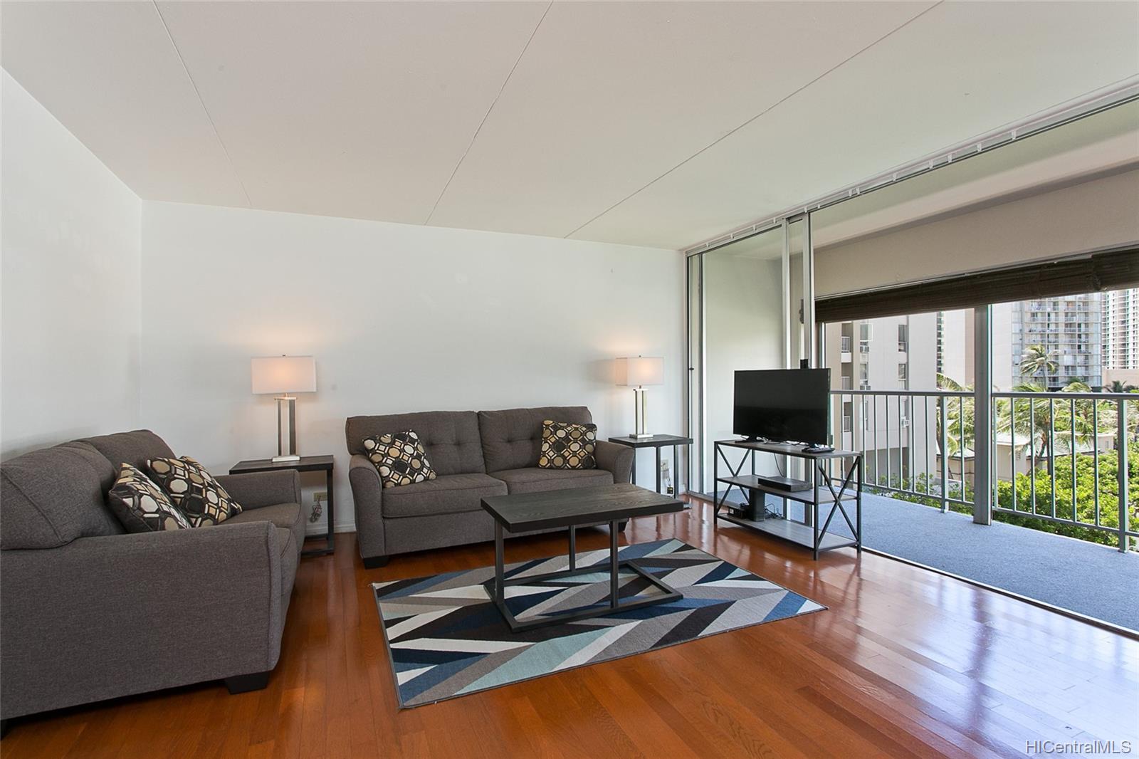 Keoni Ana #212, 430 Keoniana Street, Honolulu | Waikiki condo Sold