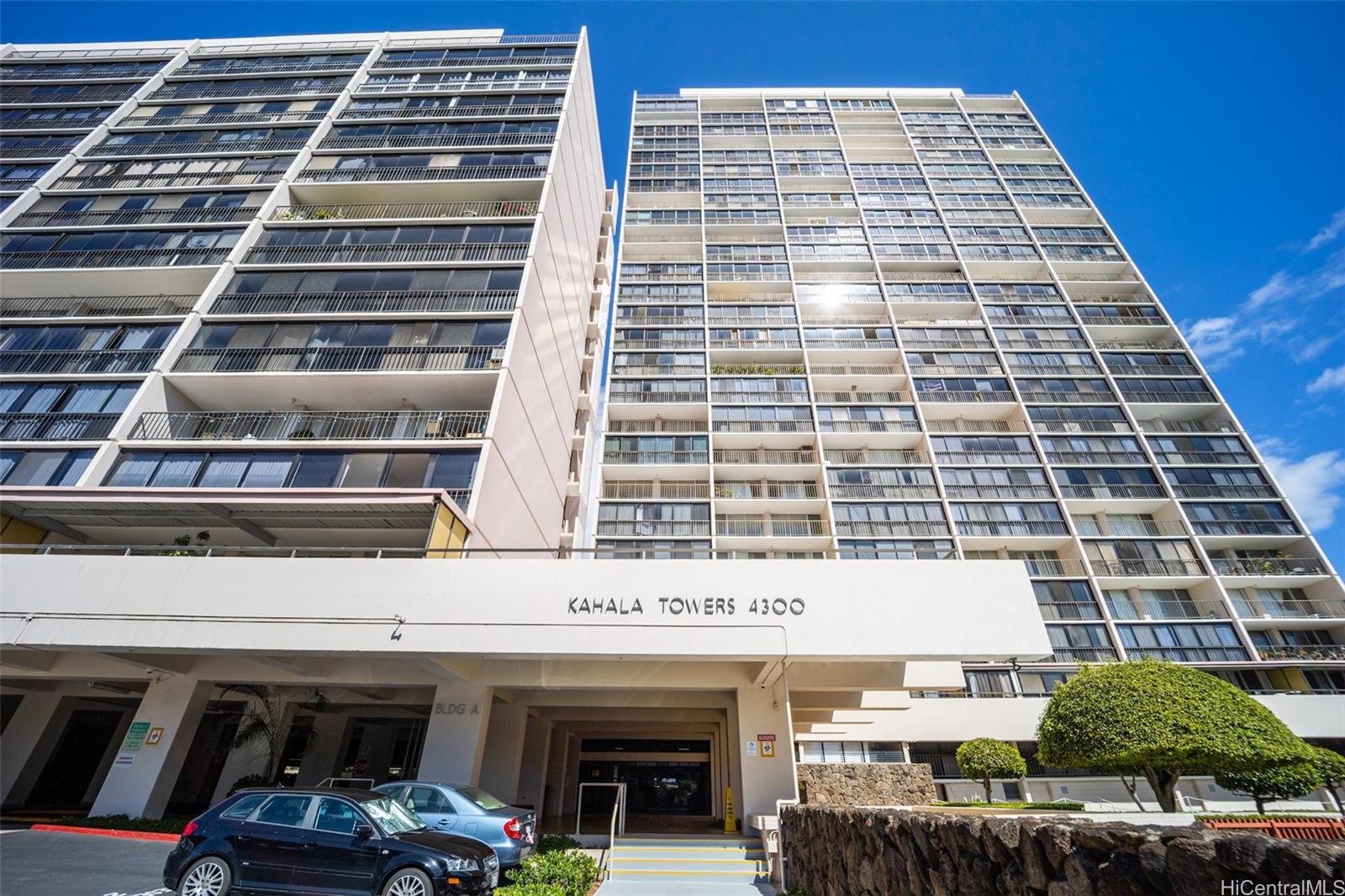 Kahala Towers #A1602, 4300 Waialae Street, Honolulu | Waialae Nui Vly