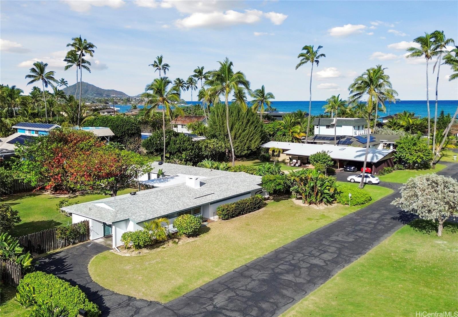50 Kaiholu Place , Kailua, Hi 96734 | Beachside