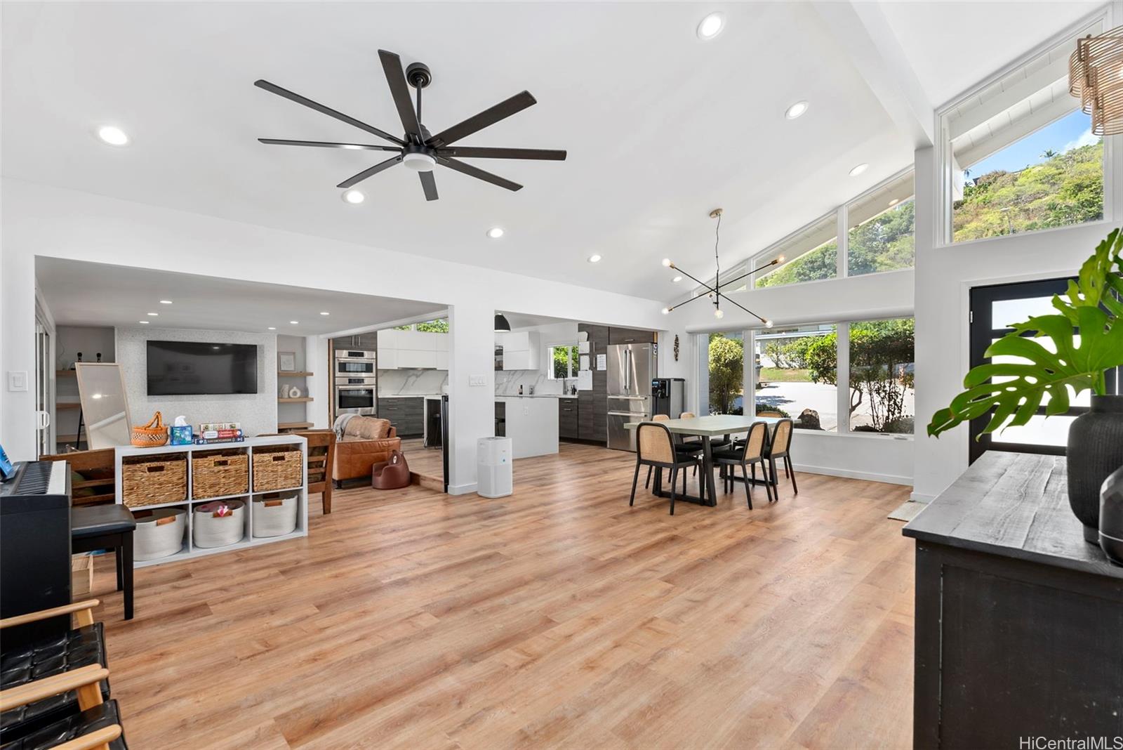 5001 Poola Street , Honolulu, Hi 96821 | Waialae Iki
