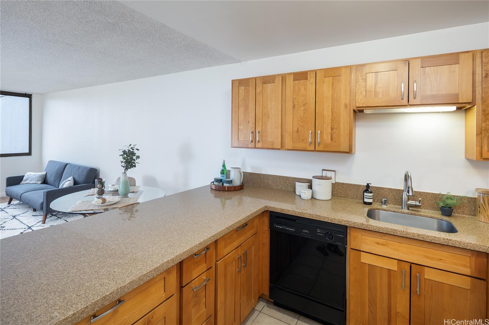 Kukui Plaza #D2804, 55 Kukui Street, Honolulu | Downtown
