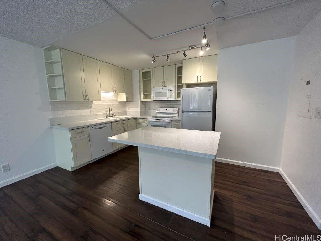 55 Kukui Street D315 Honolulu - Hawaii Rental Kukui Plaza