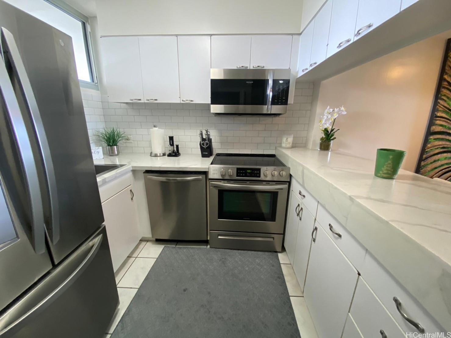 555 University Ave 1404 Honolulu - Hawaii Rental Ala Wai Plaza Skyrise