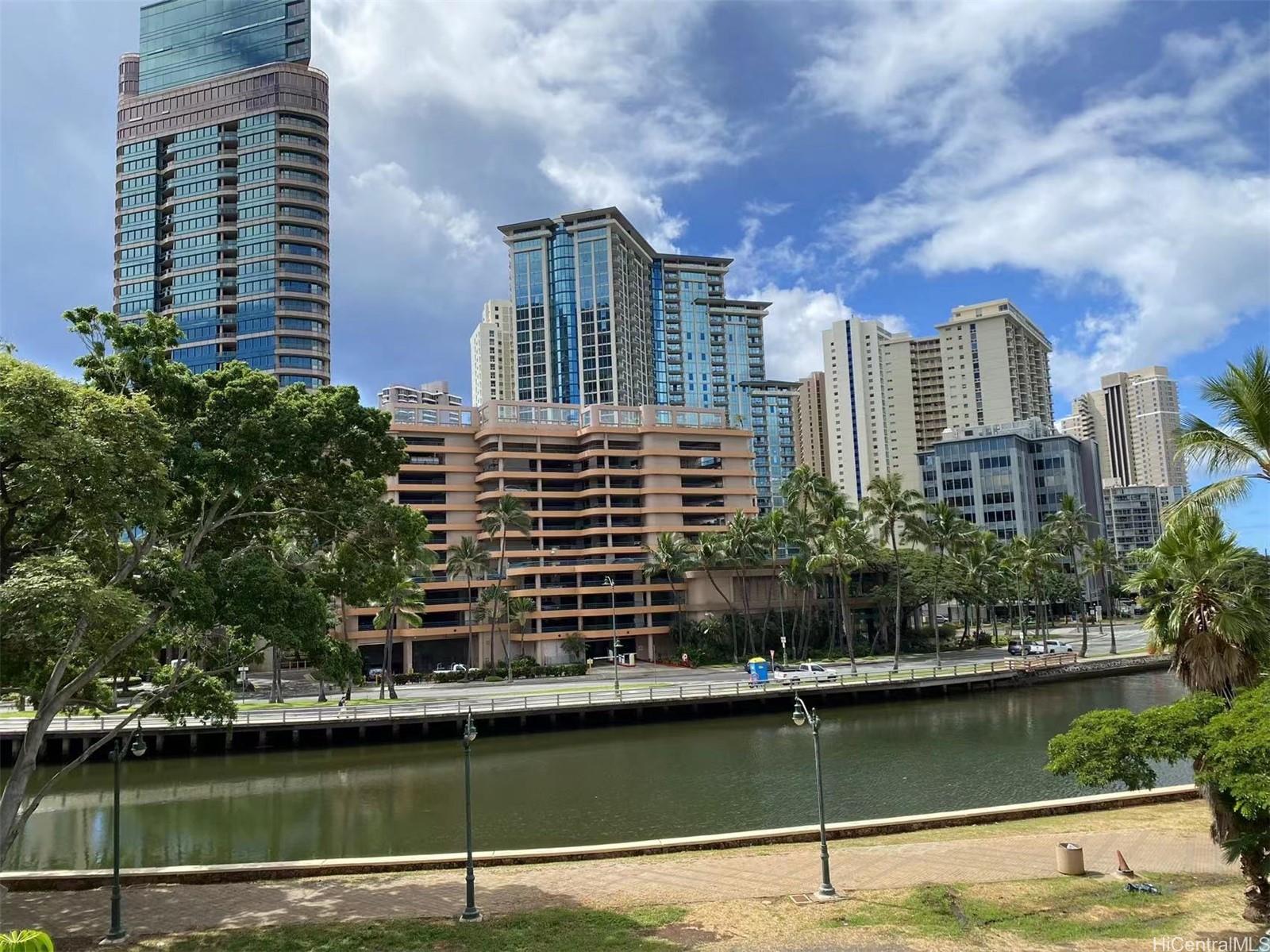 620 Mccully Street 305 Honolulu - Hawaii Rental Ala Wai Manor