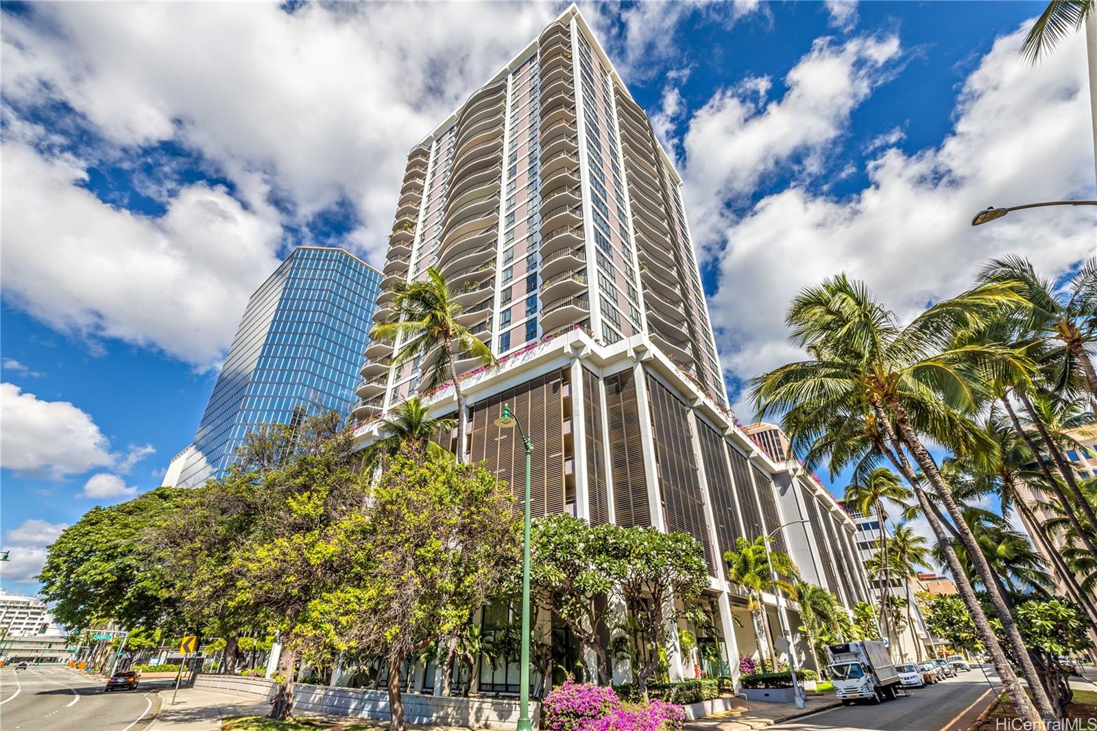 Harbor Square #2304, 700 Richards Street, Honolulu | Downtown