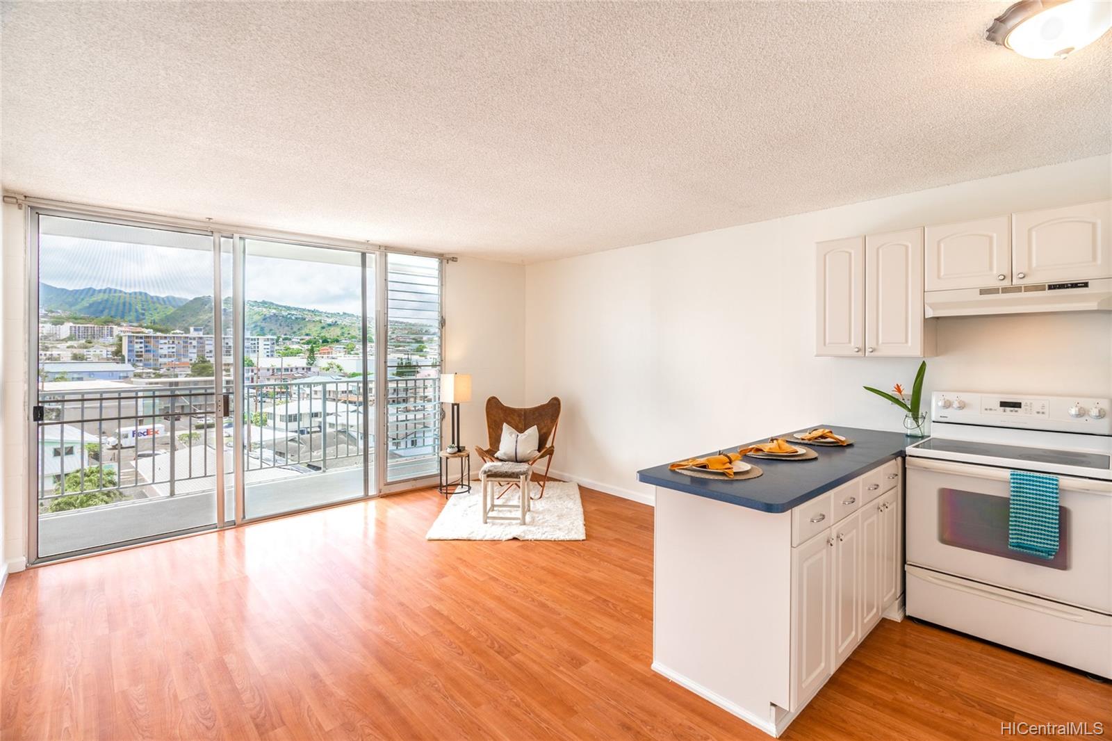Summer Villa #602, 737 Olokele Ave, Honolulu | Kapahulu condo Sold