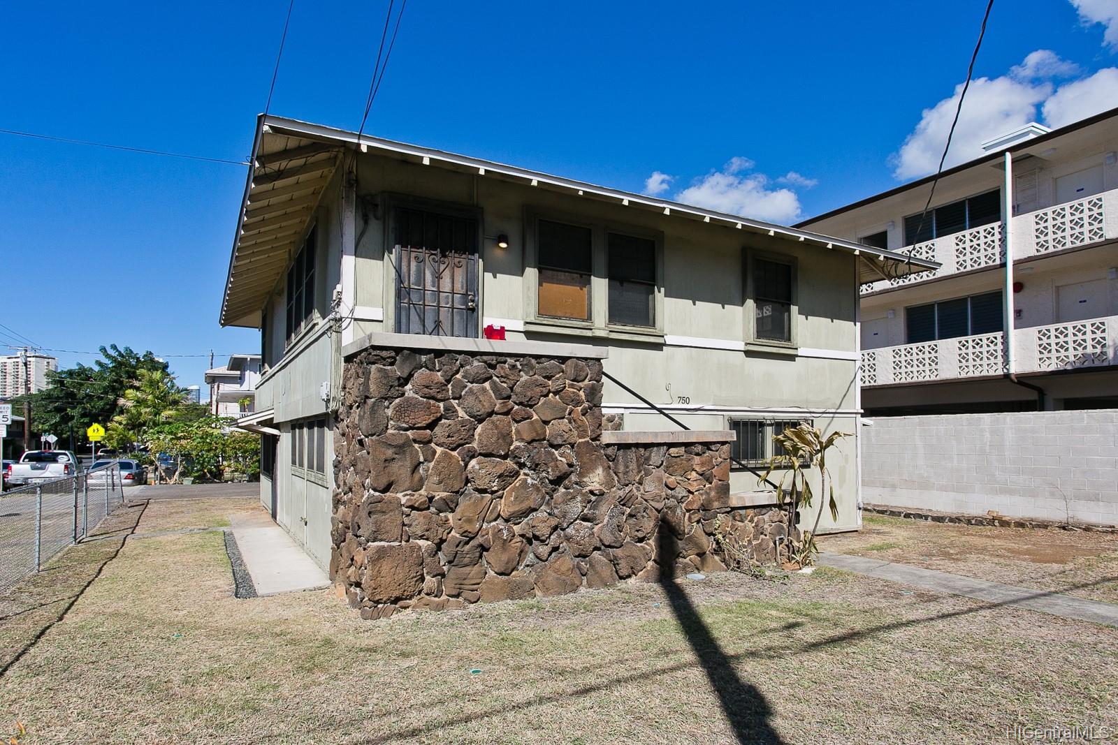 750 Mccully Street , Honolulu, Hi 96826 | Mccully