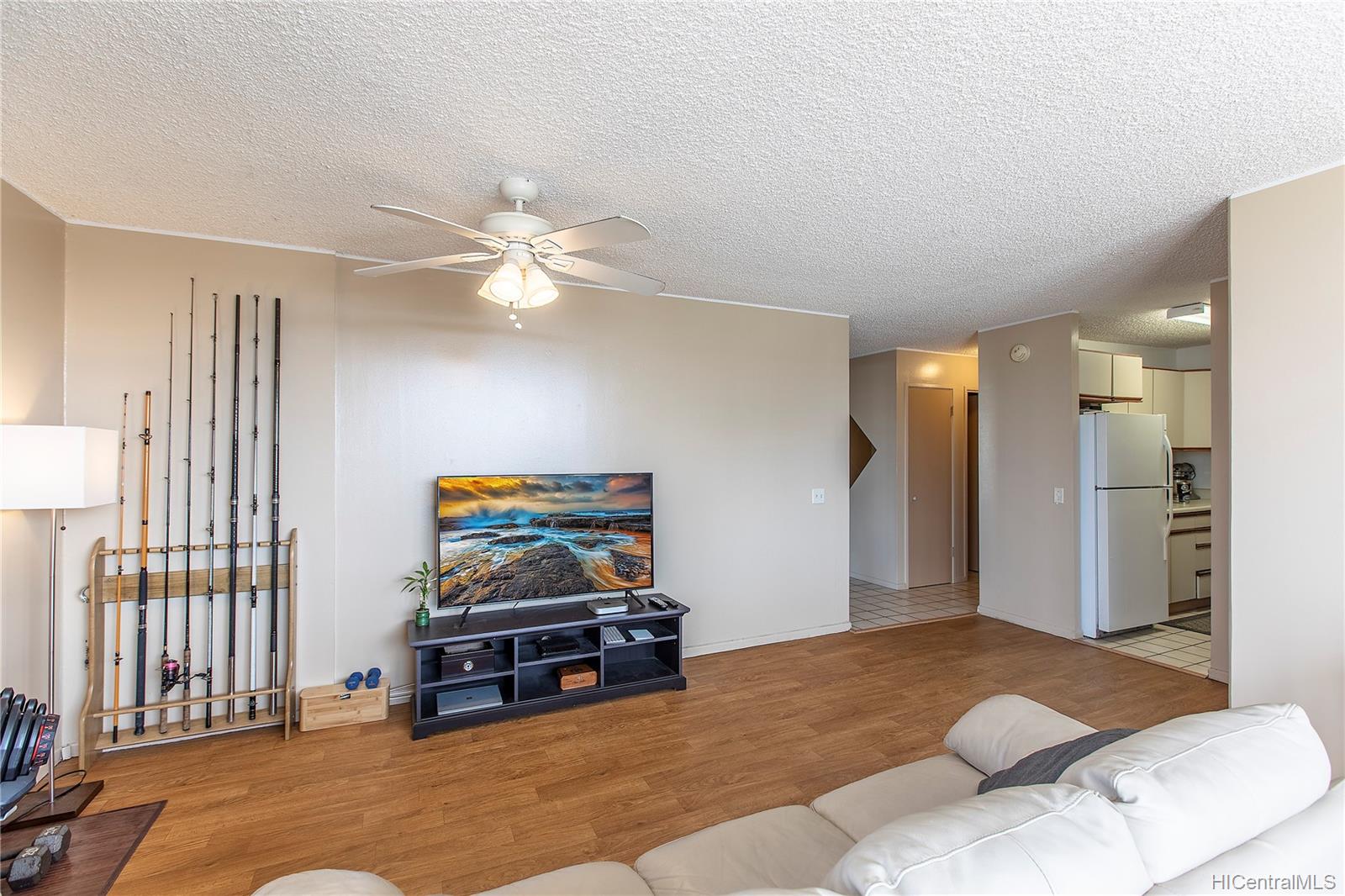 Scenic Towers #11F, 796 Isenberg Street, Honolulu | Moiliili