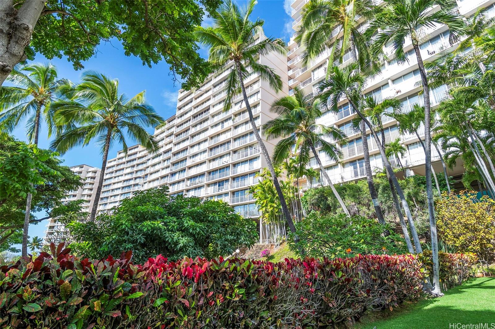 MAKAHA VALLEY TOWERS #E820, 84-710 Kili Drive, Waianae | Makaha