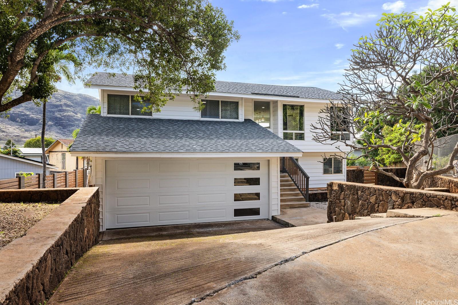 86-895 Iniki Place , Waianae, Hi 96792 | Lualualei
