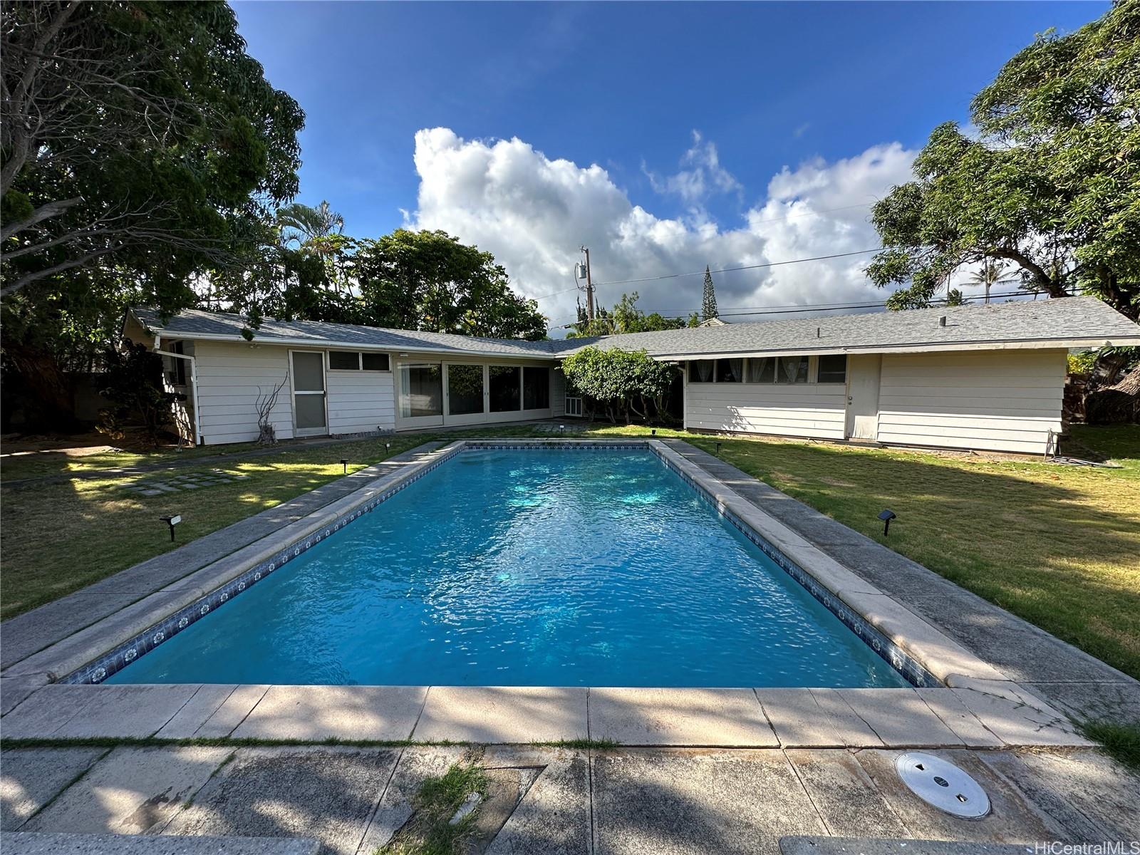 935 Koloa Street Honolulu - Hawaii Rental