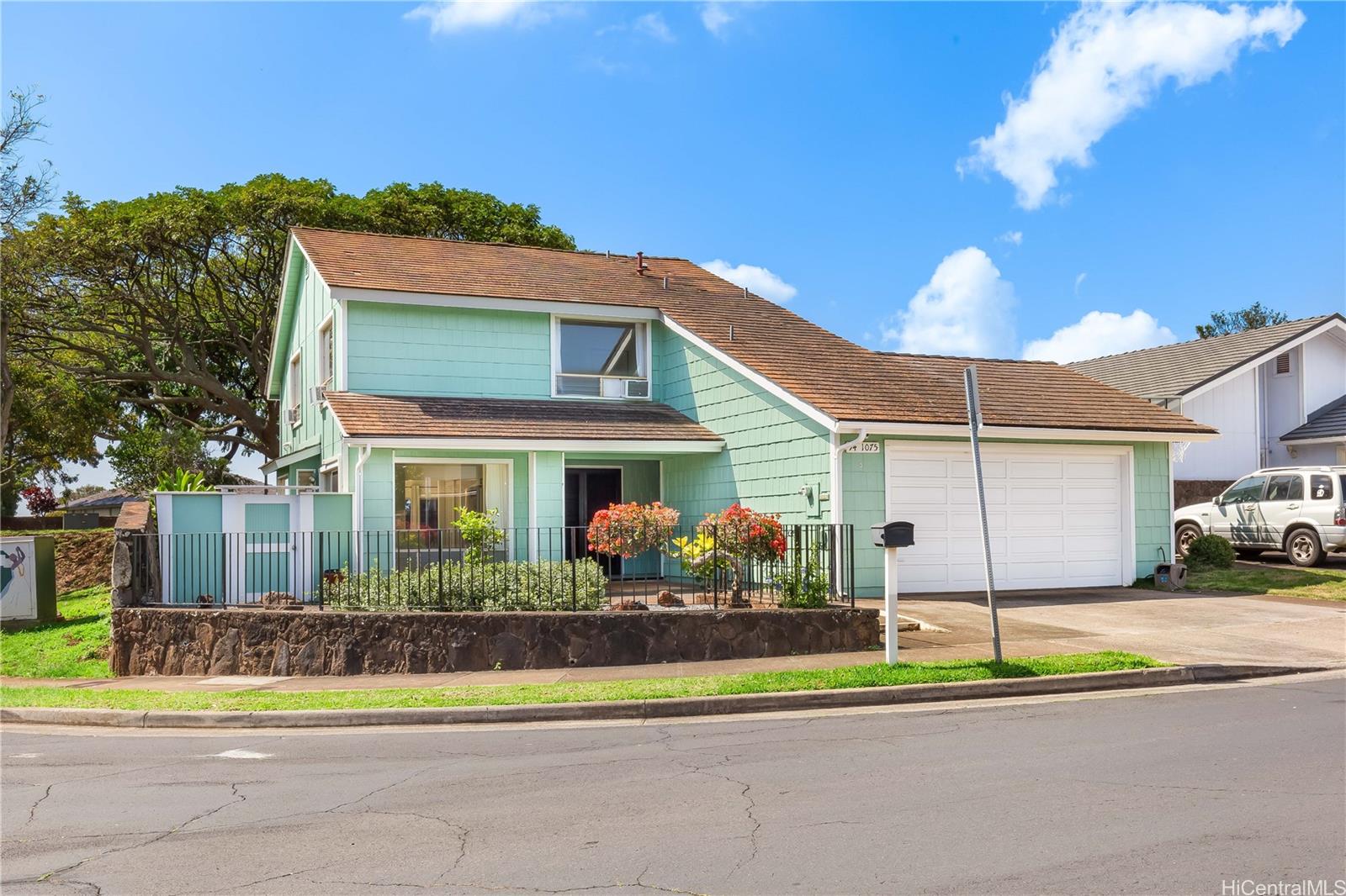 94-1075 Poe Place , Waipahu, Hi 96797 | Waipio Gentry