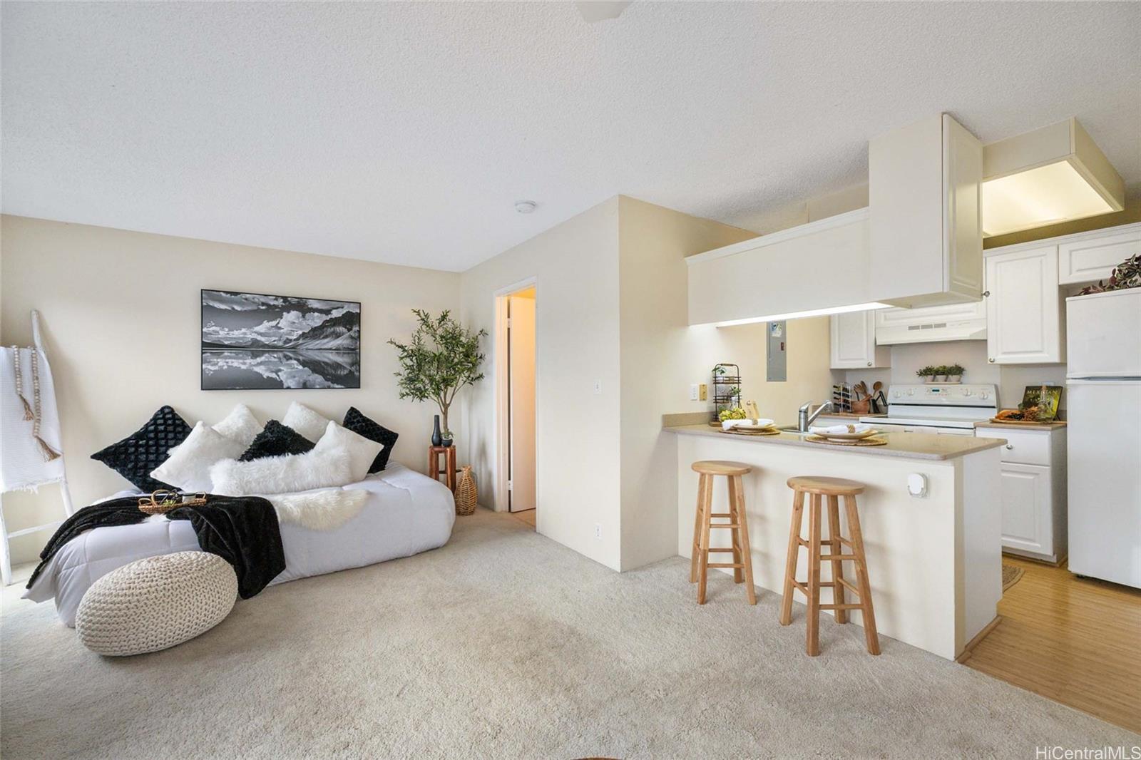 Gentry Waipio Community Association # 21S, 94-1429 Polani Street ...