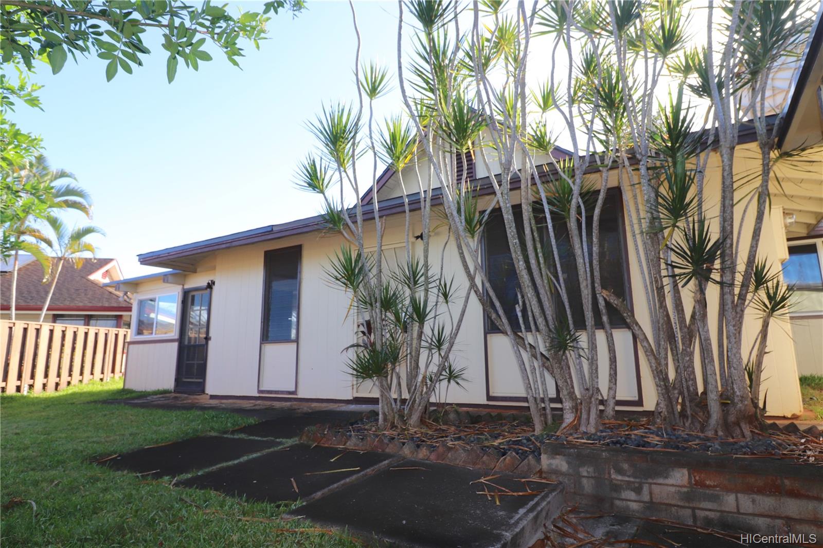 95-573 Wehewehe Loop Mililani - Hawaii Rental