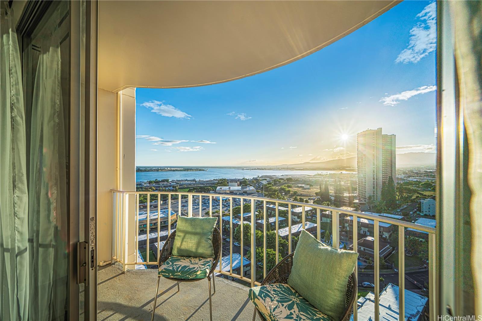 Pearl Ridge Gdns & Twr #7-2201, 98-1038 Moanalua Road, Aiea | Pearlridge