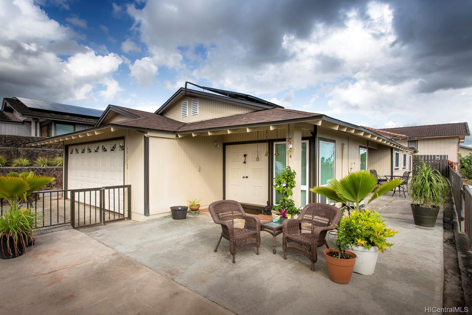 98-1725 Halakea Street , Aiea, Hi 96701 | Newtown