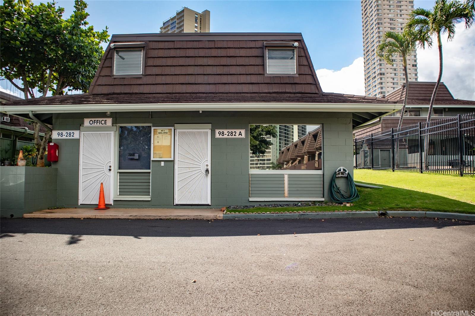 98-282 Ualo Street A Aiea - Hawaii Rental Pacific Village