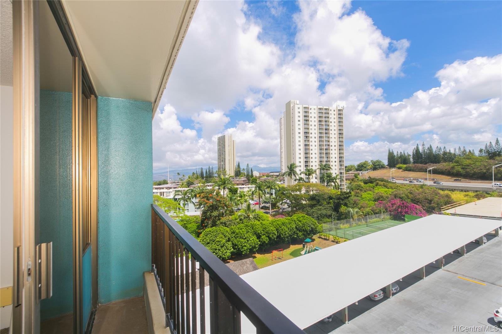 Pearl Regency #605, 98-402 Koauka Loop, Aiea | Pearlridge