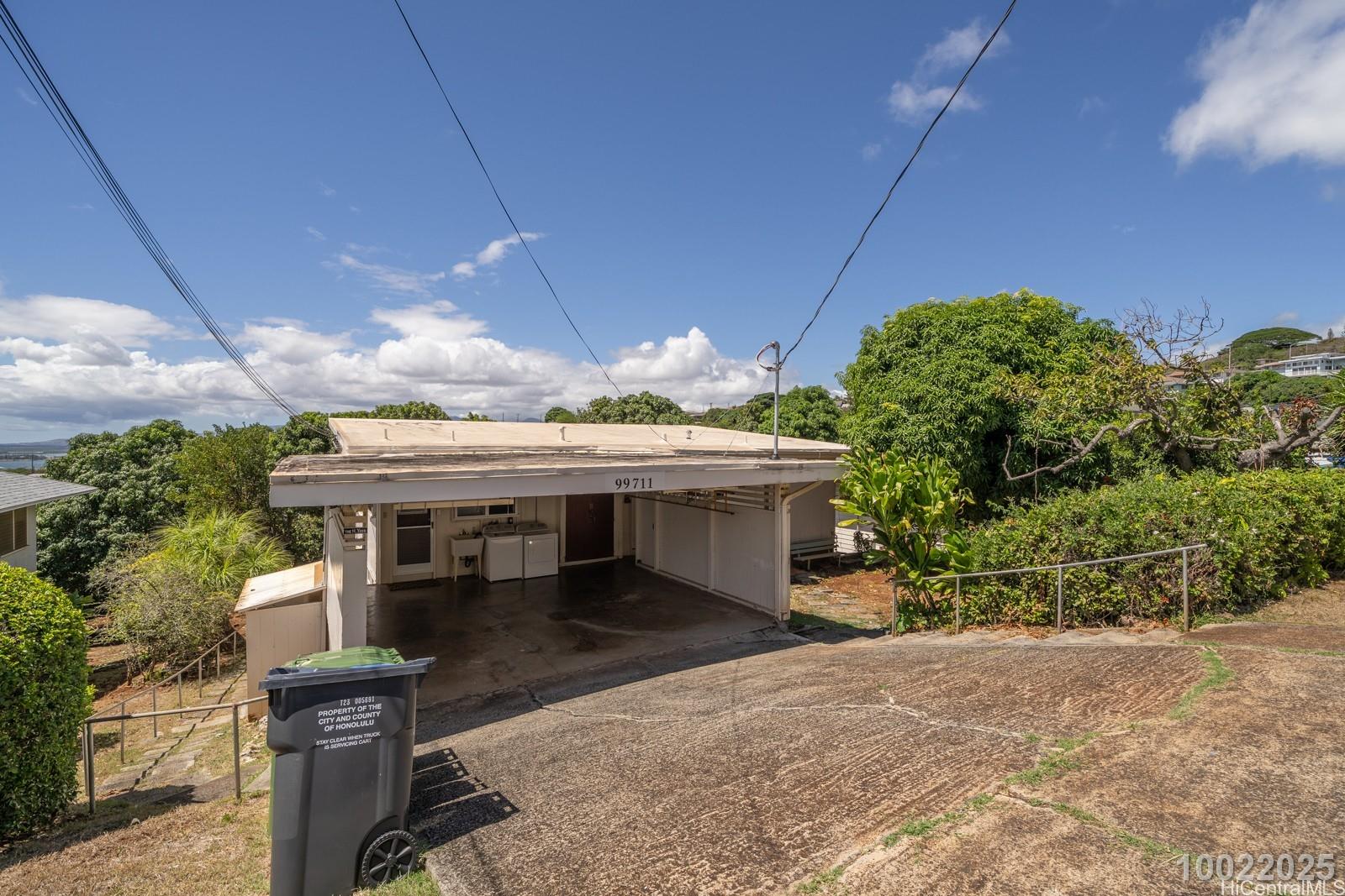 99-711 Halawa Drive Main Aiea - Hawaii Rental