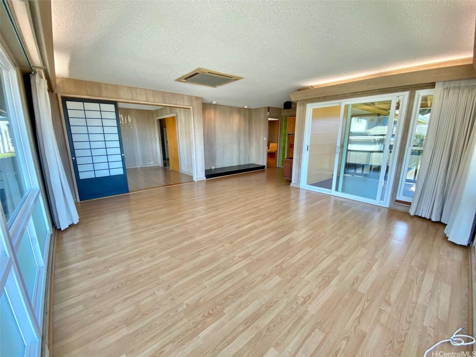 99-74 Kaamilo St Aiea - Hawaii Rental