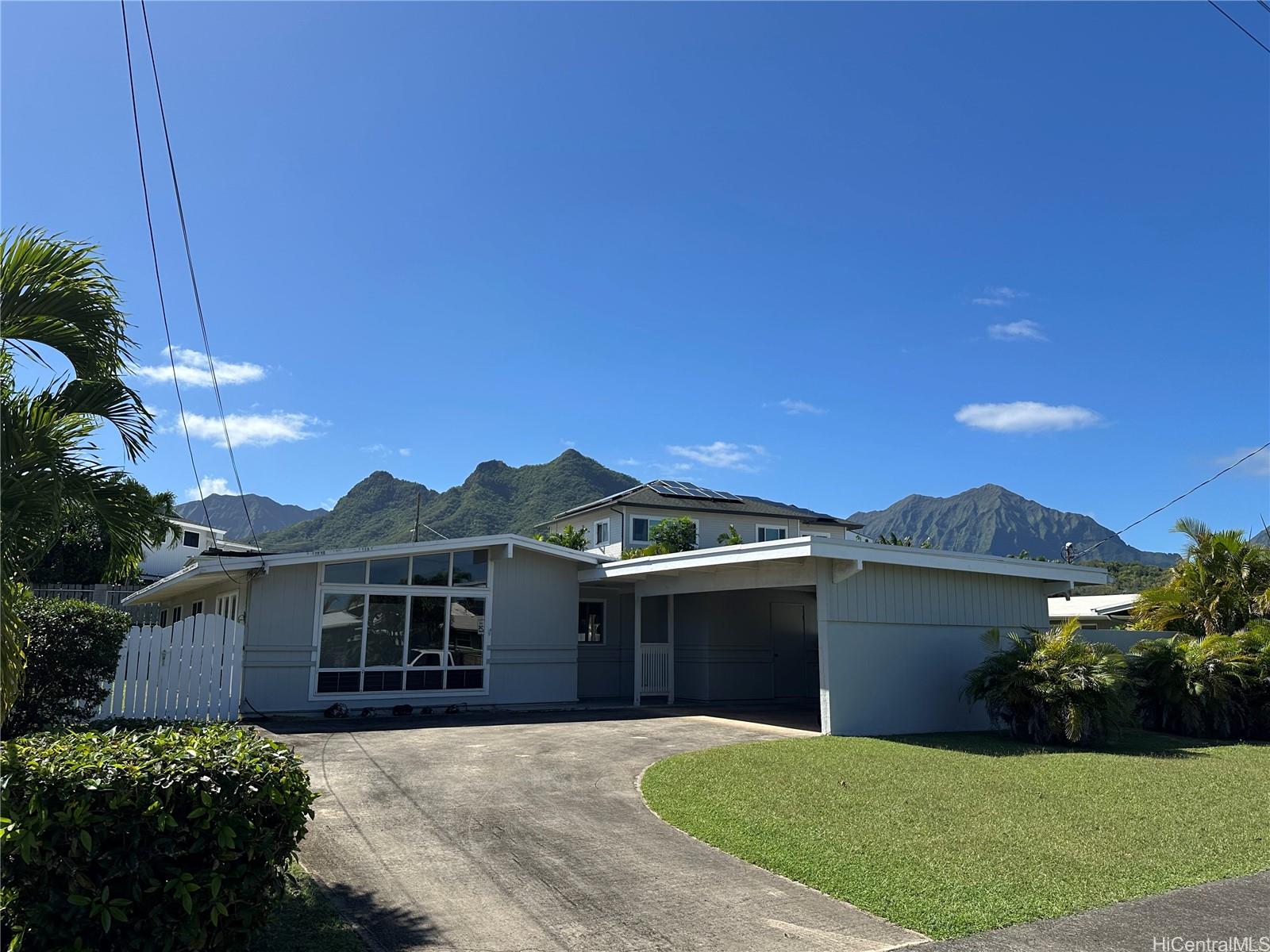 999 Kahili Street , Kailua, Hi 96734 | Enchanted Lake